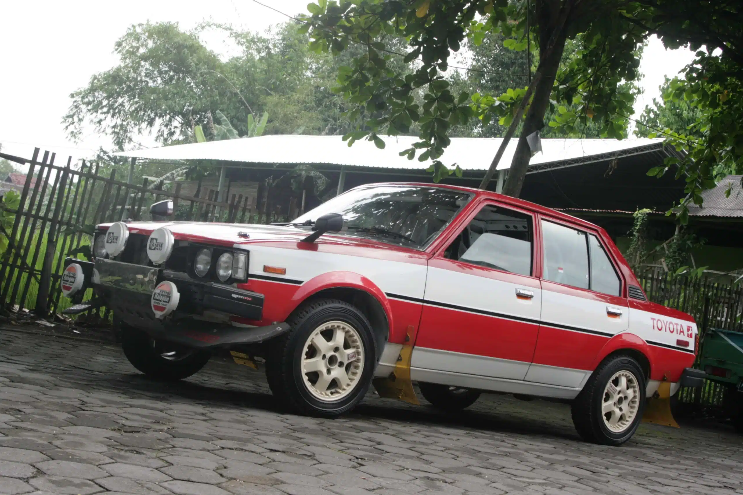 Toyota Corolla DX 1980, Rally Look Banget... - Motolineid