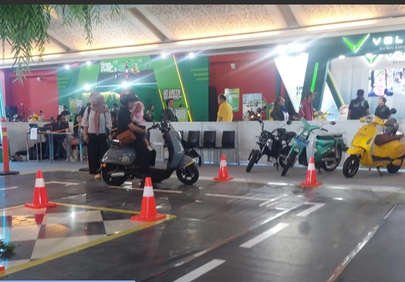 Model Motor Listrik Yang Inovatif Bisa Di Coba Di PEVS 2024, Tertarik ...