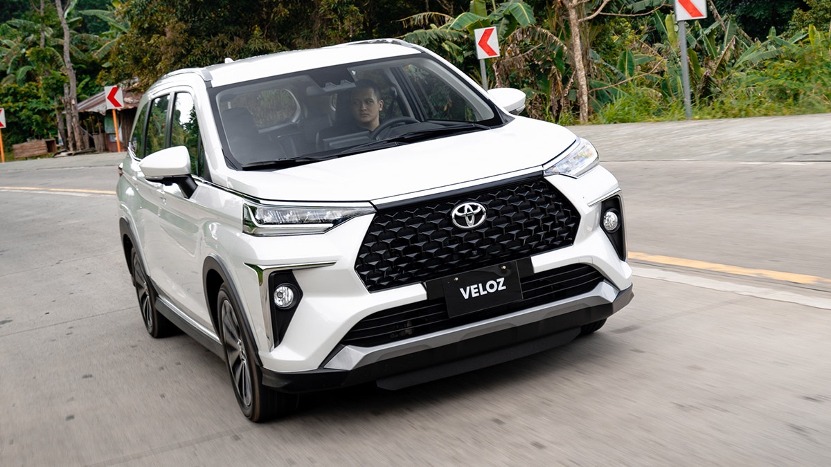 Toyota Veloz Hybrid Tinggal Nunggu Waktu Untuk Diluncurkan, Kapan? - Motolineid