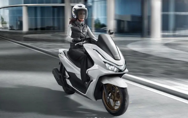 Harga Honda PCX 160 2025 Paling Mahal Tembus 40 Jutaan - Motolineid