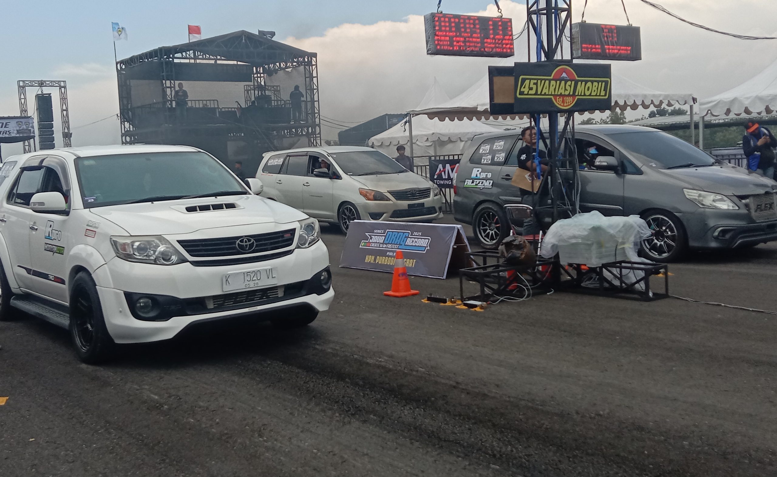 Pembalap Thailand Meriahkan Turbo Clash Drag Series Yogyakarta 2025 di ...